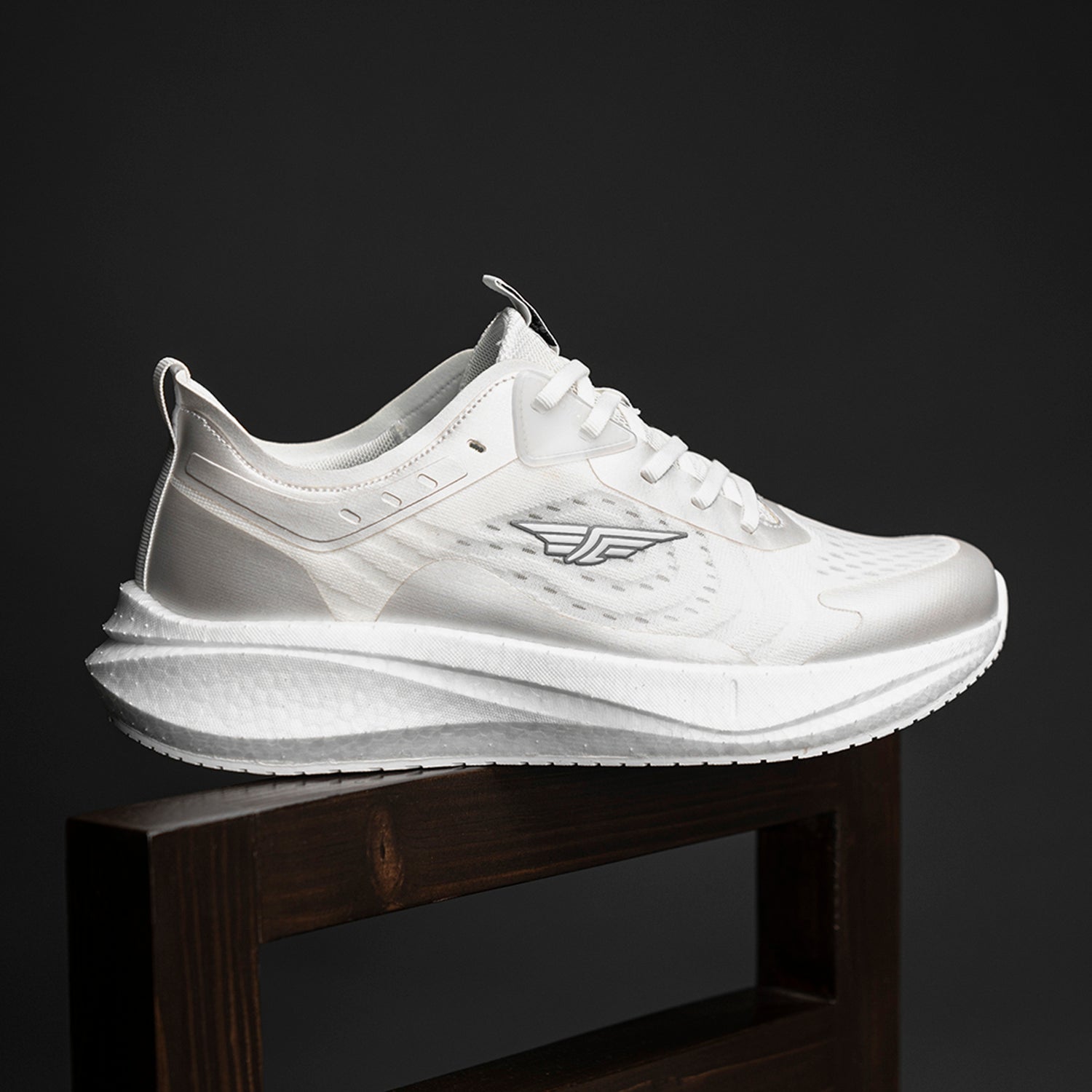 ETPU Athleisure Shoes for Men |Cultured Round-Toe Shape, Cushioning Te ...